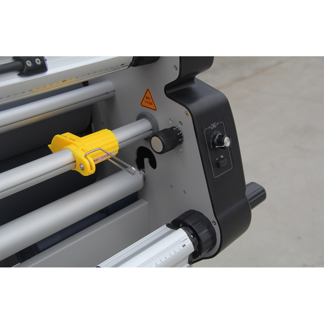 Laminator automat MF 1700-M1 Plus - Macro