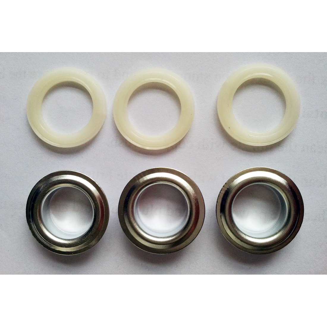 Capse rotunde zincate metal+ABS - Macro